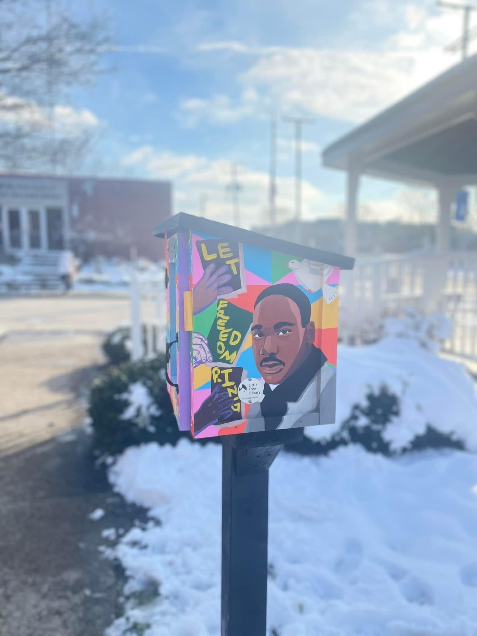 Little Free Library now open at City Hall – City of Maple Heights